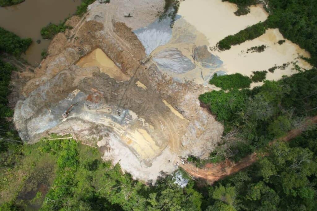 How illegal gold mining affects Suriname’s Wayana Indigenous Territory ...